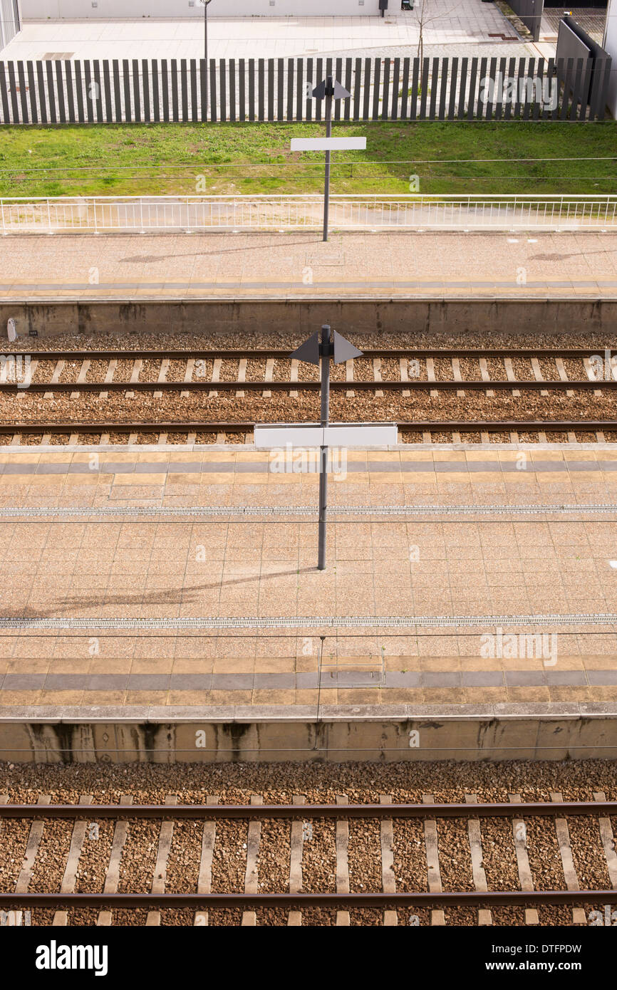 label sticker train station Stock Photo - Alamy