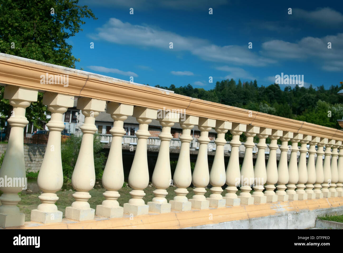 Classic railing hi-res stock photography and images - Alamy