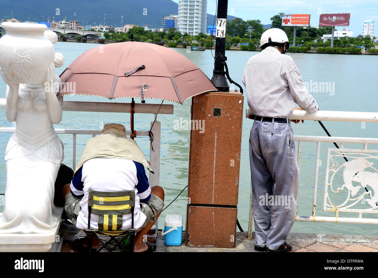 Danang fishermen hi-res stock photography and images - Alamy