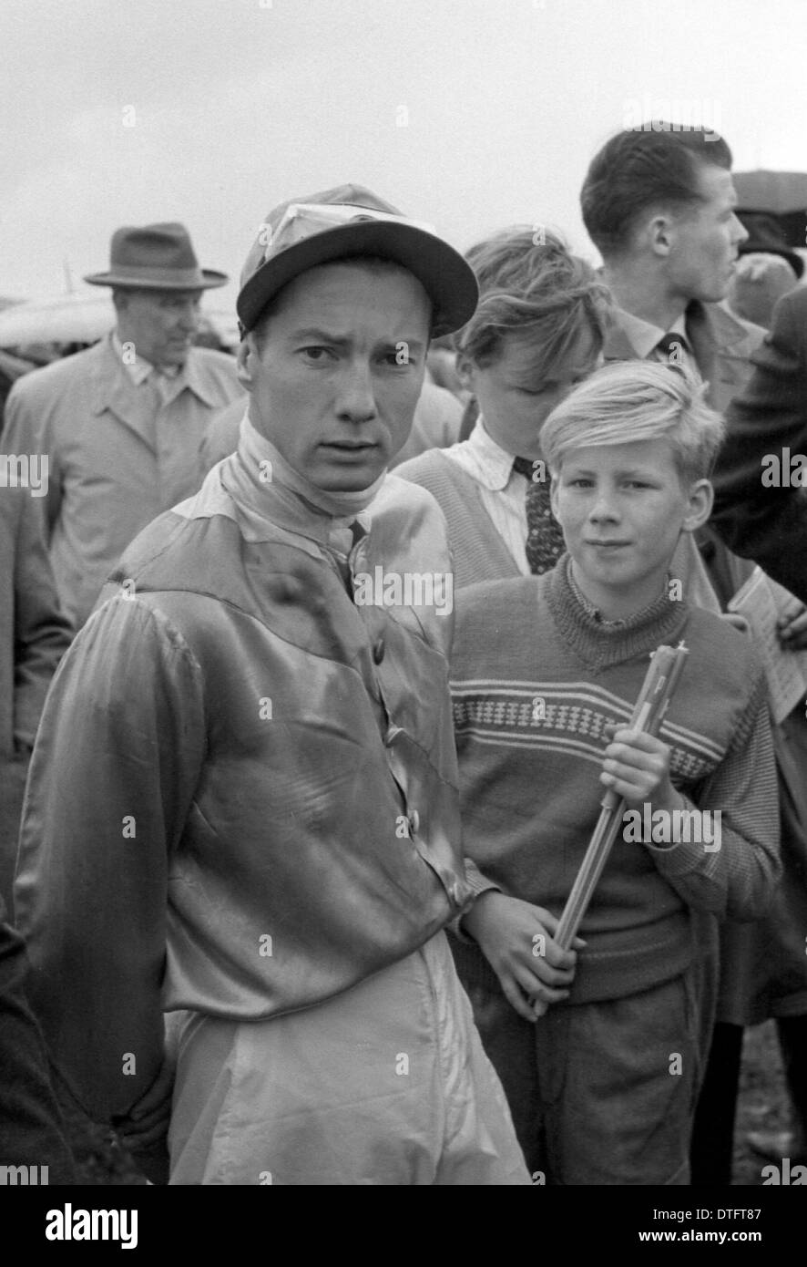 Lester piggott racing Black and White Stock Photos & Images - Alamy