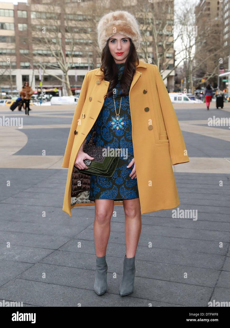 Elizabeth Savetsky arriving at the Betsey Johnson runway show in New ...