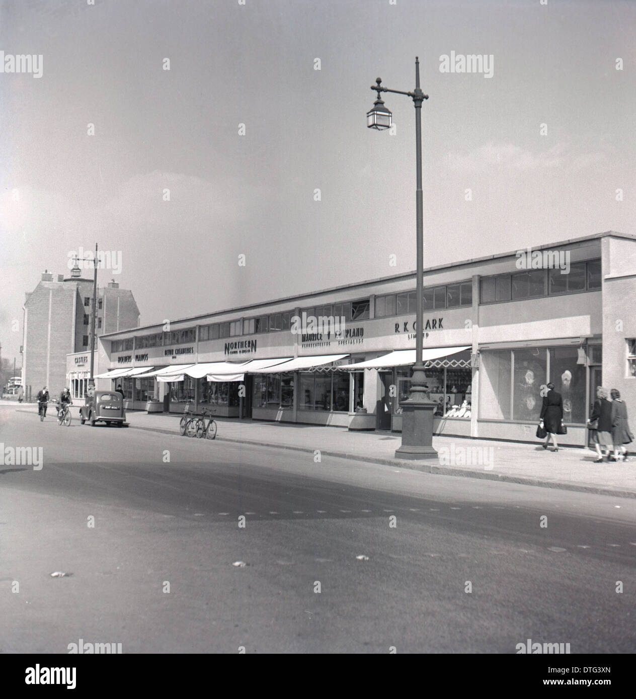 Clarks village street hi-res stock photography and images - Alamy