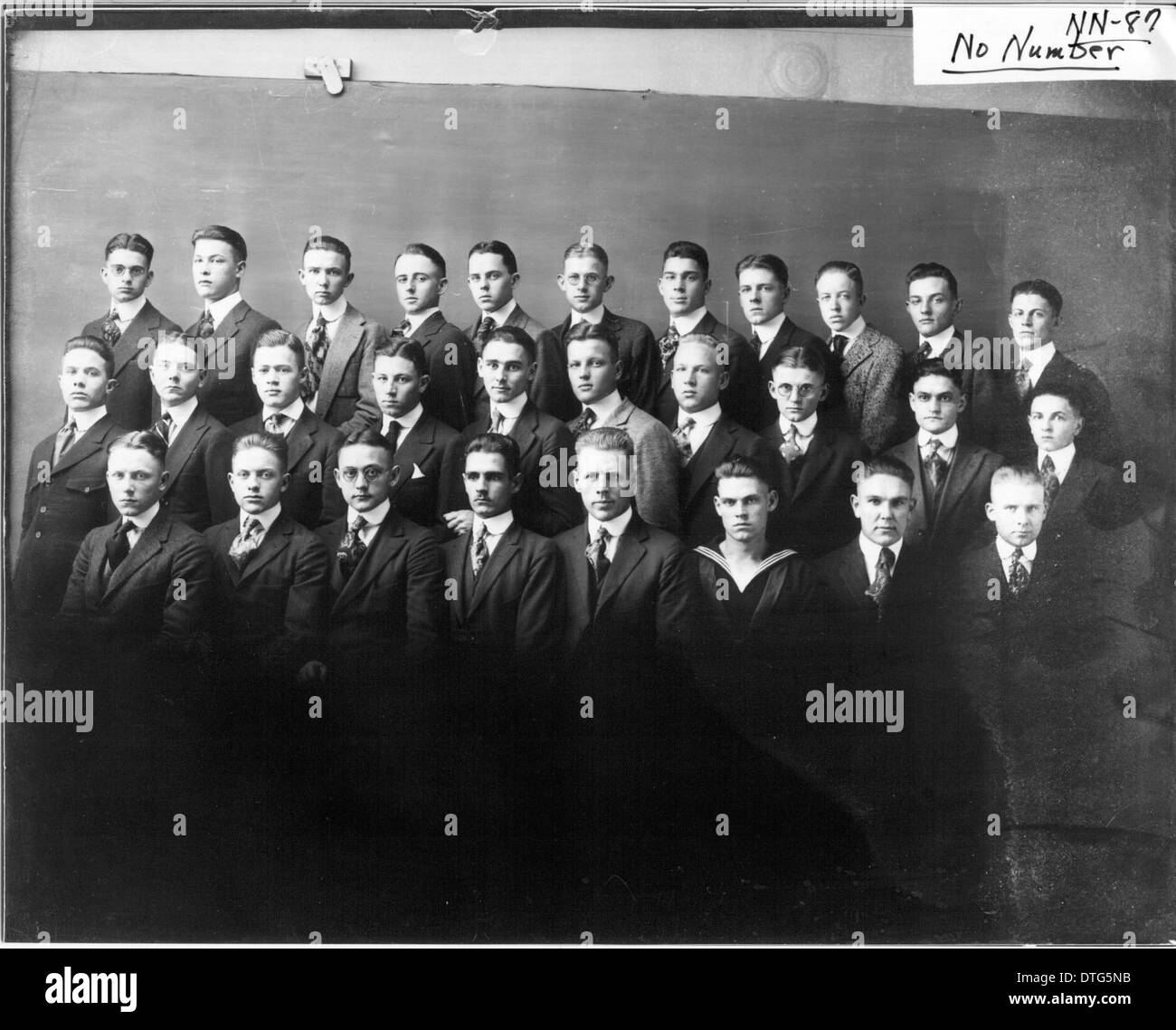 Formal group portraits hi-res stock photography and images - Alamy