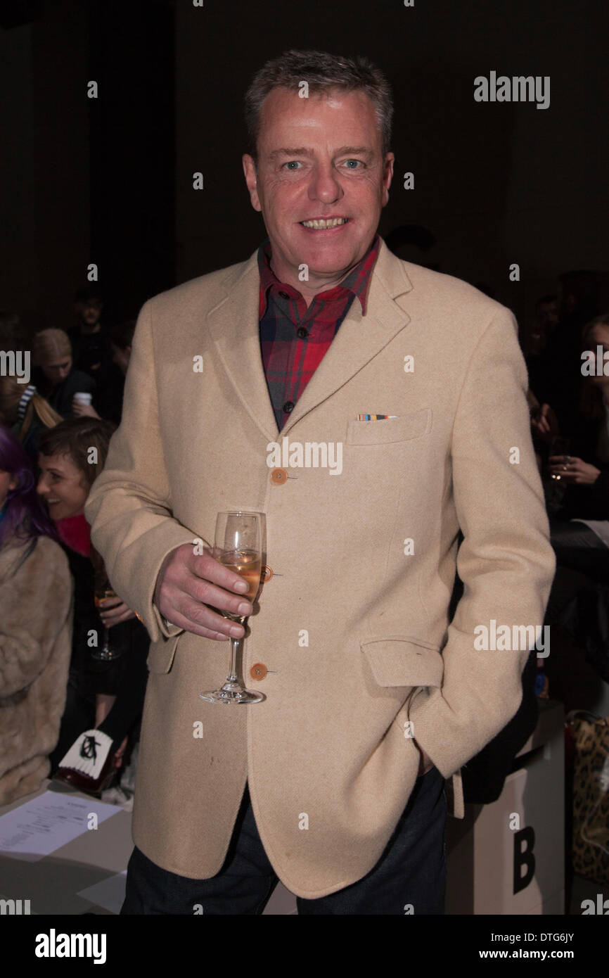 Madness singer hi-res stock photography and images - Alamy