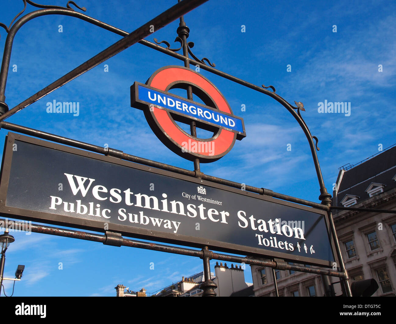 Bus and underground hi-res stock photography and images - Alamy