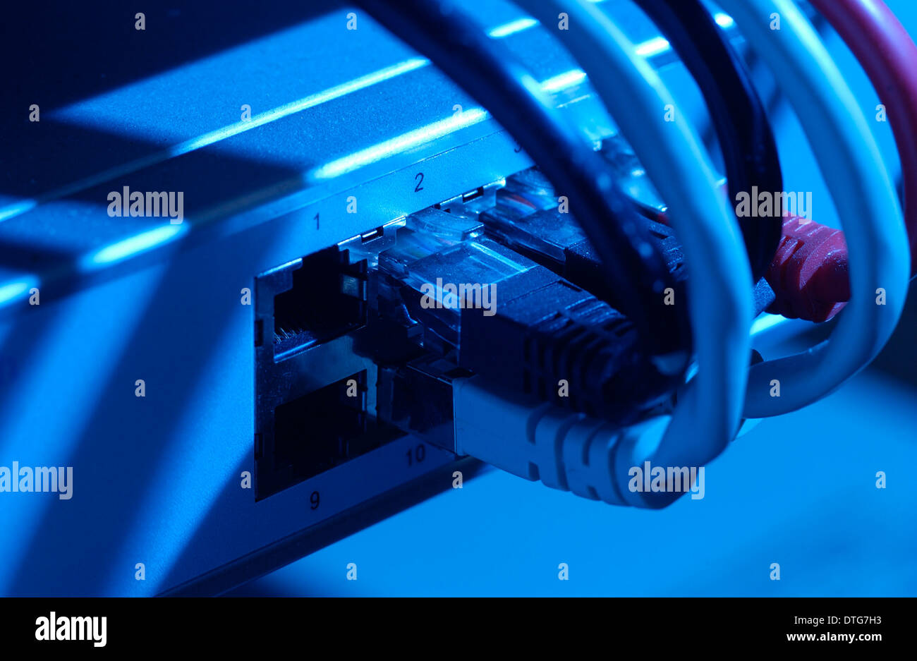 Local area network hi-res stock photography and images - Alamy