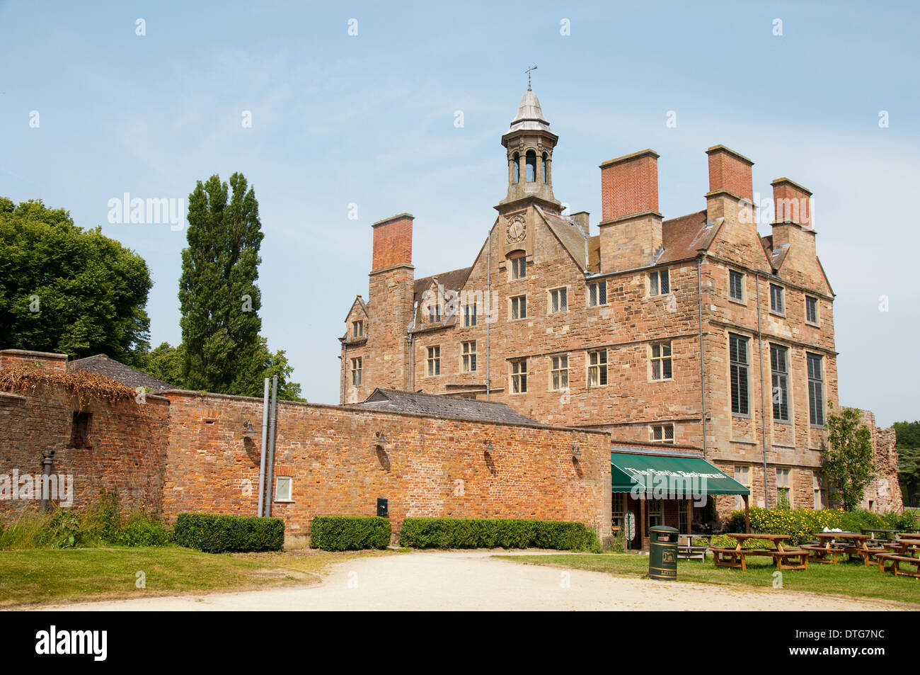 Rufford abbey nottingham hi-res stock photography and images - Alamy
