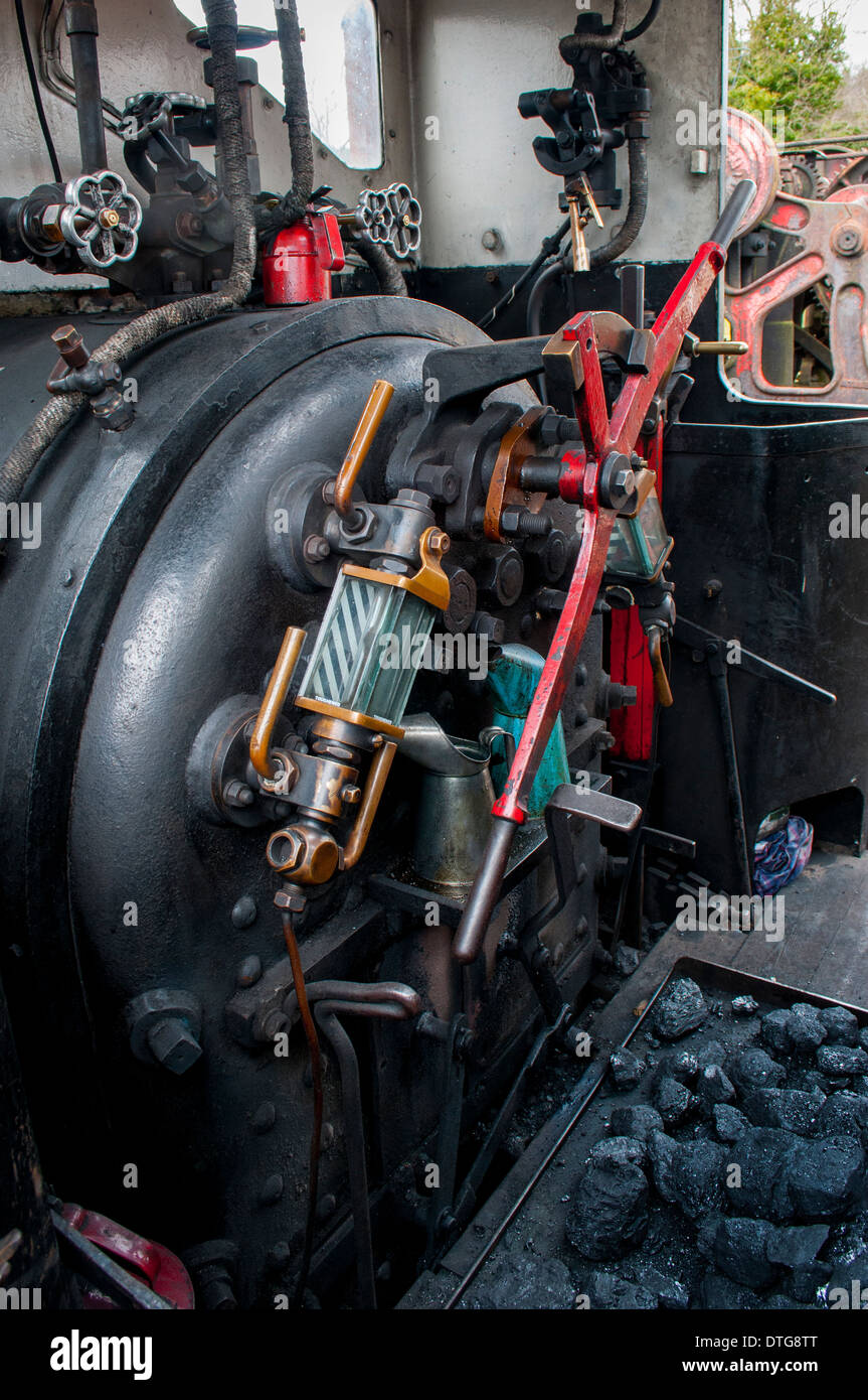 Engine driver fireman hi-res stock photography and images - Alamy