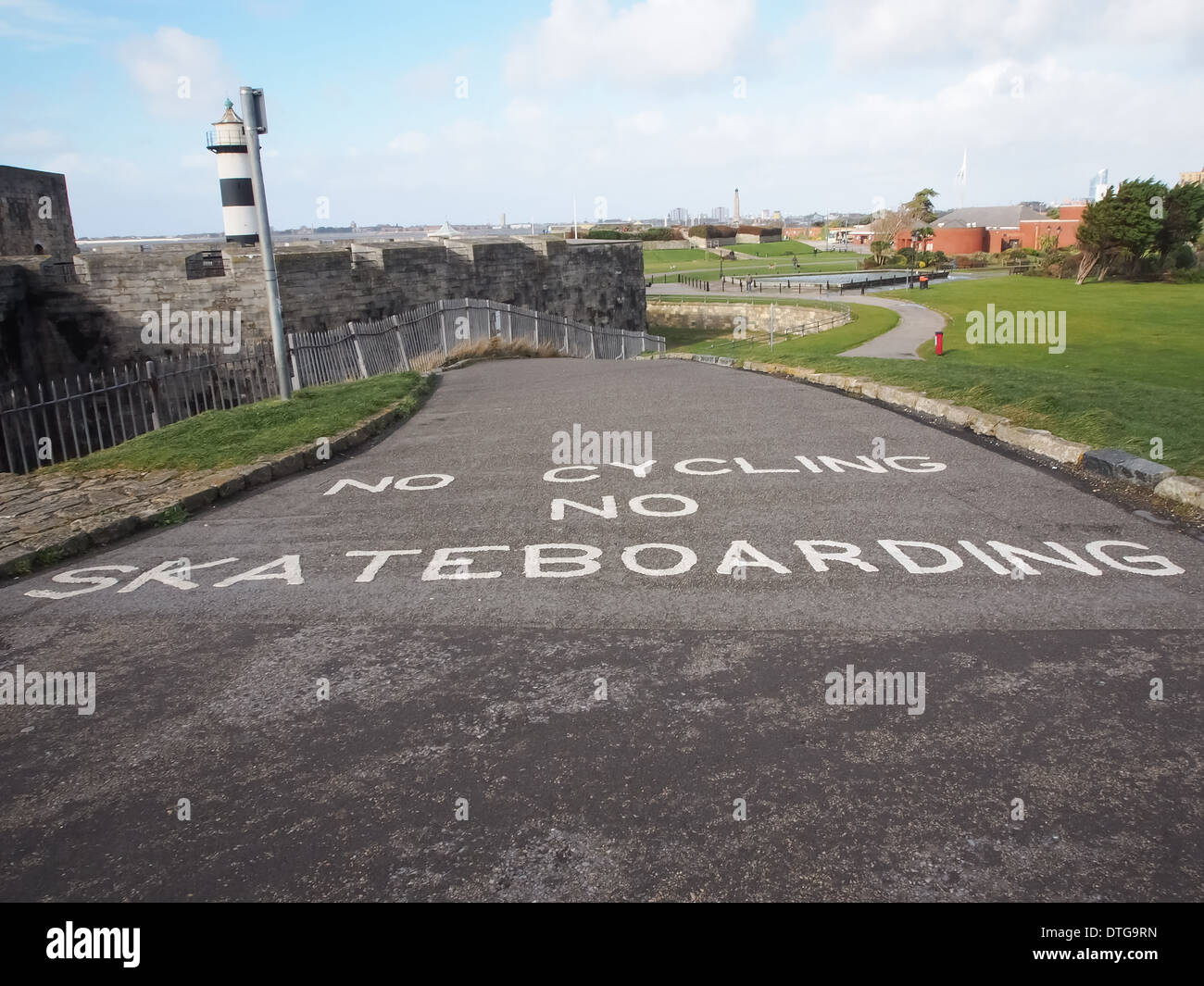 Cycling prohibited road sign hi-res stock photography and images - Alamy