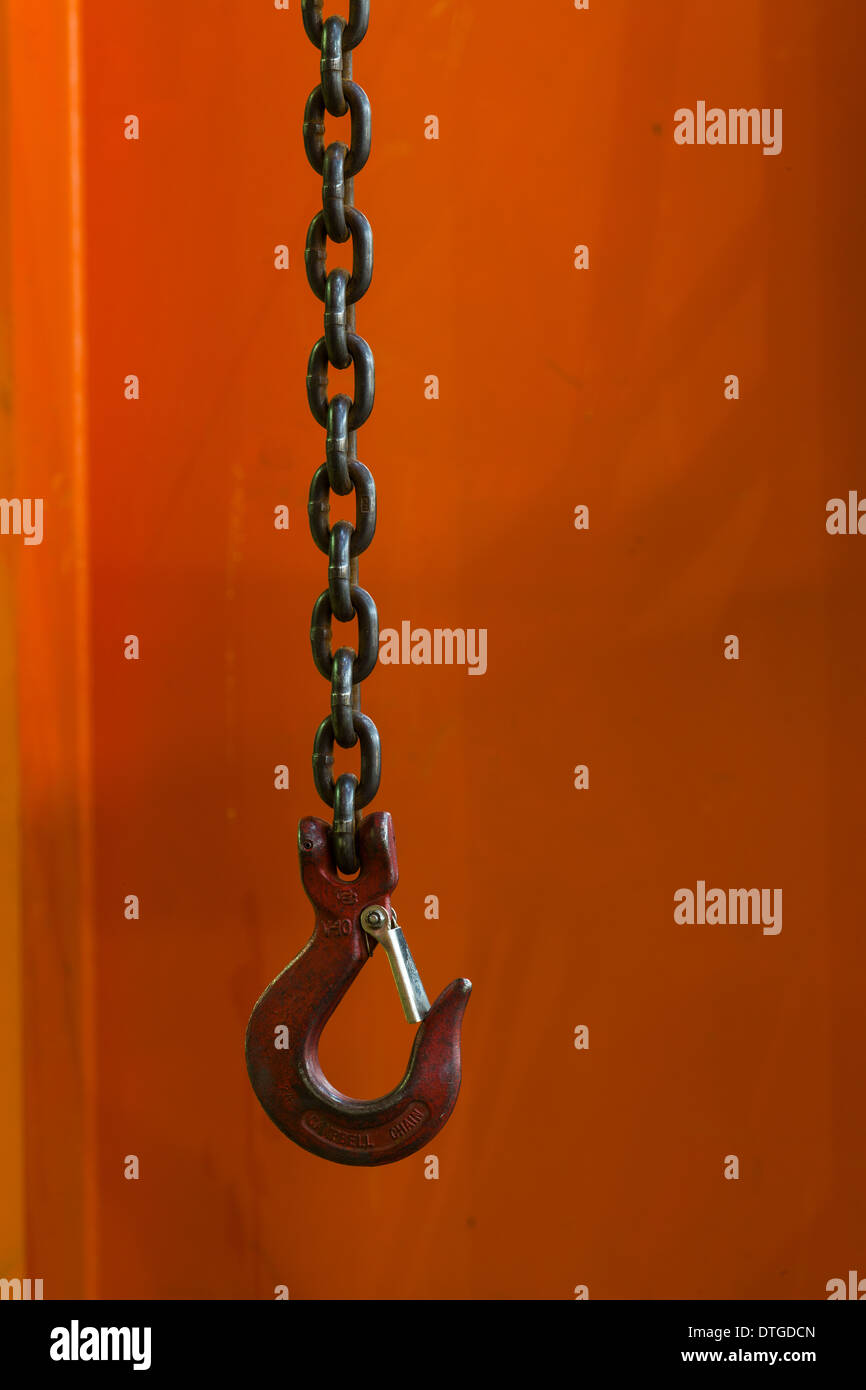 Crane hook block hi-res stock photography and images - Alamy