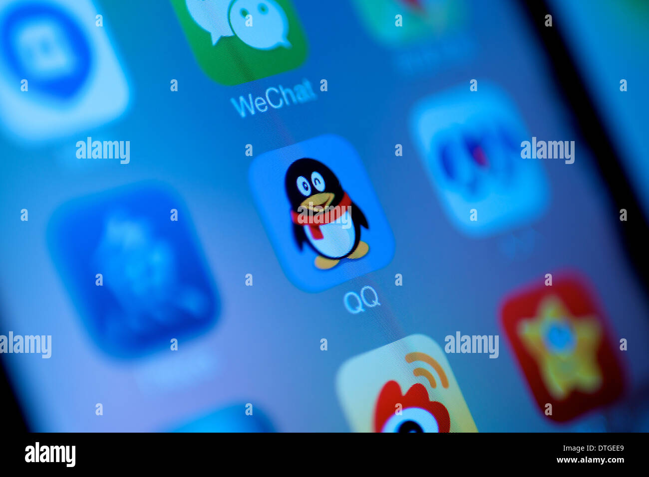 Qq browser logo hi-res stock photography and images - Alamy