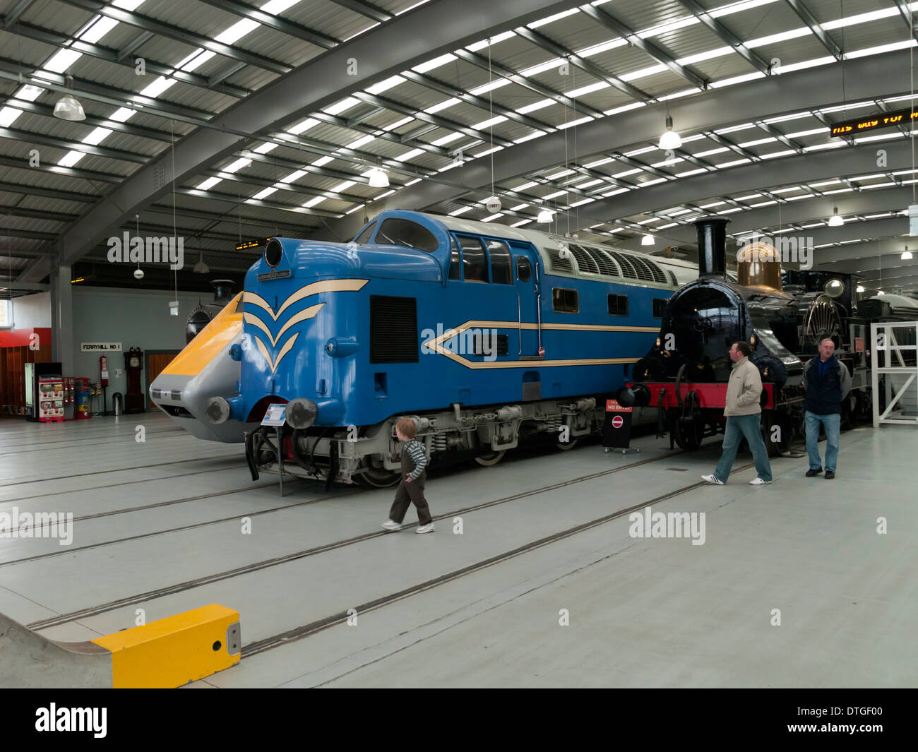 Fast passenger rail engines, Deltic Class 55 1961 diesel loco ...