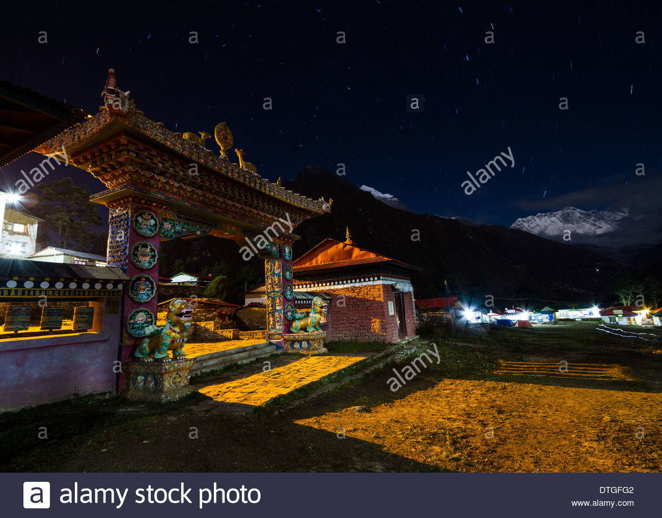 Mount Everest History High Resolution Stock Photography and Images - Alamy