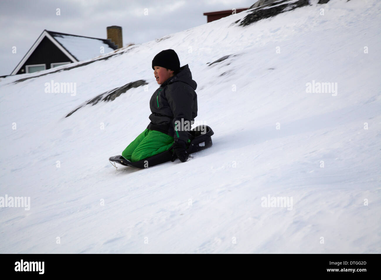 Inuit children hi-res stock photography and images - Alamy