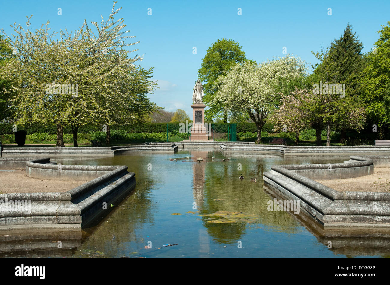 Victoria Embankment Memorial park in Nottingham Nottinghamshire England ...