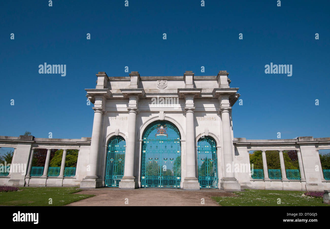 Victoria embankment notts hi-res stock photography and images - Alamy