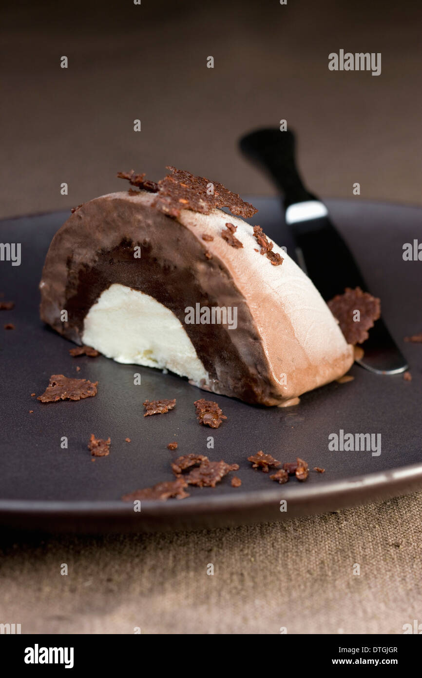 White chocolate parfait hi-res stock photography and images - Alamy