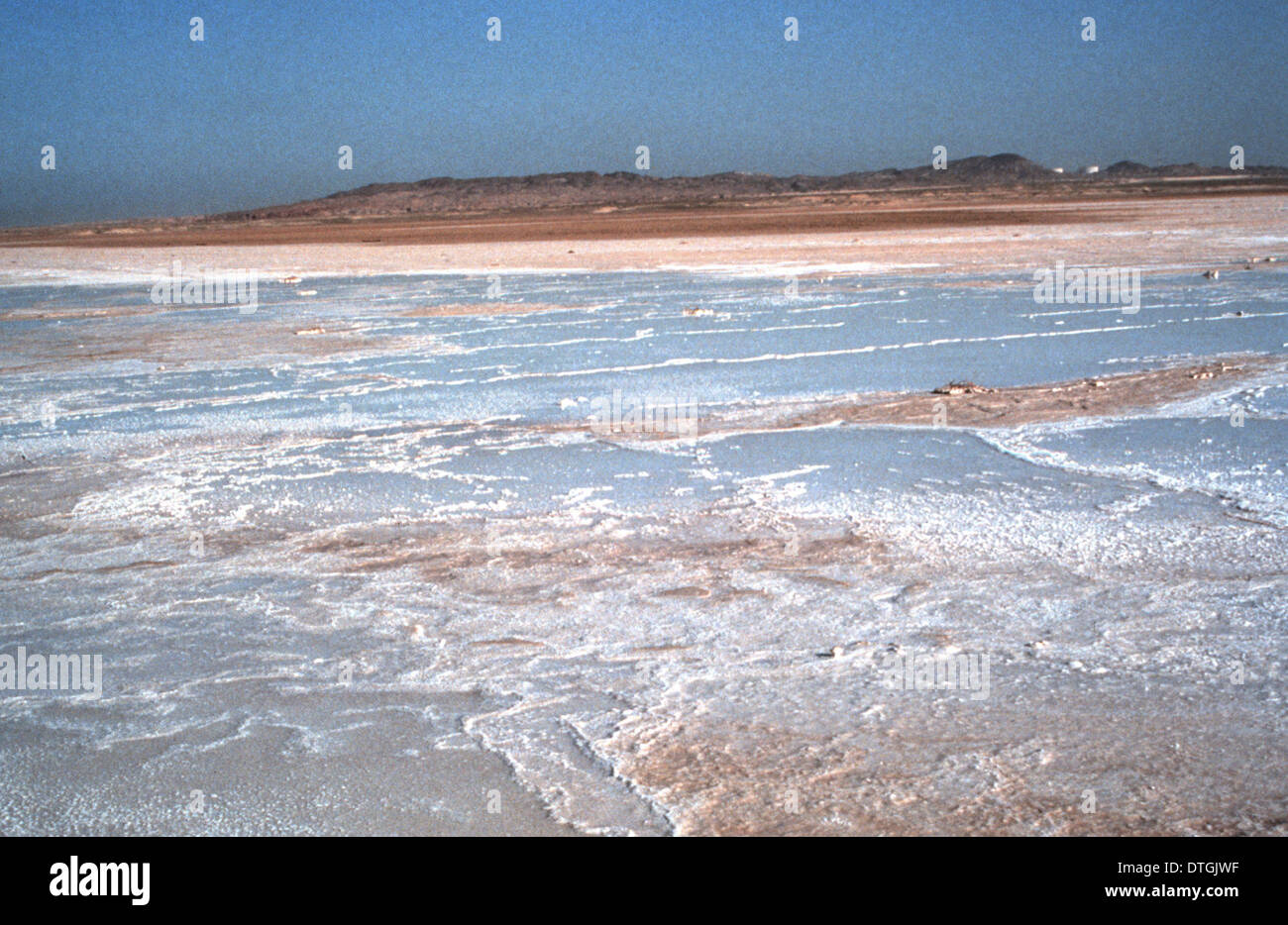 Sabkha salt flat hi-res stock photography and images - Alamy