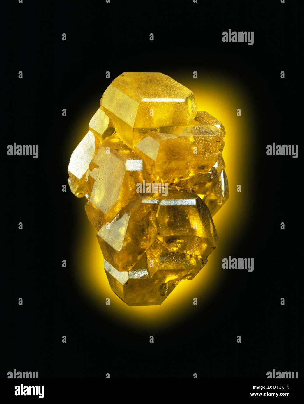 Elemental sulphur hi-res stock photography and images - Alamy