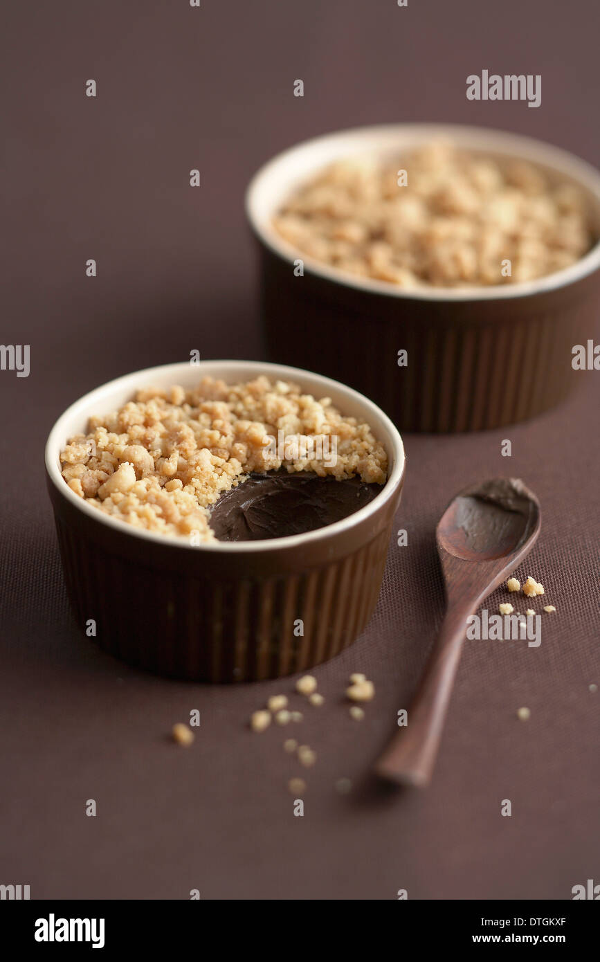 Chocolate cream crumble Stock Photo - Alamy