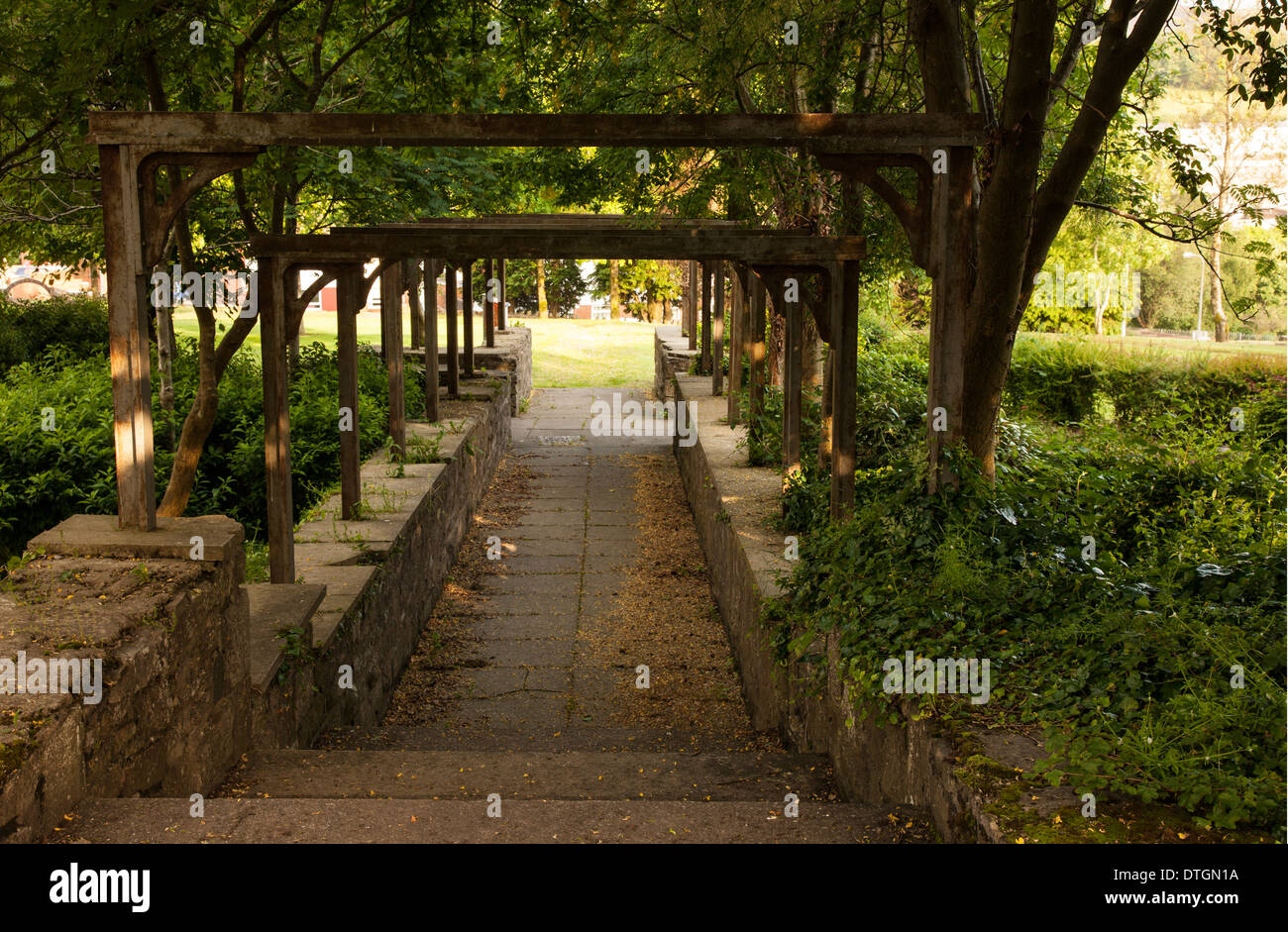 Covered walkway hi-res stock photography and images - Alamy