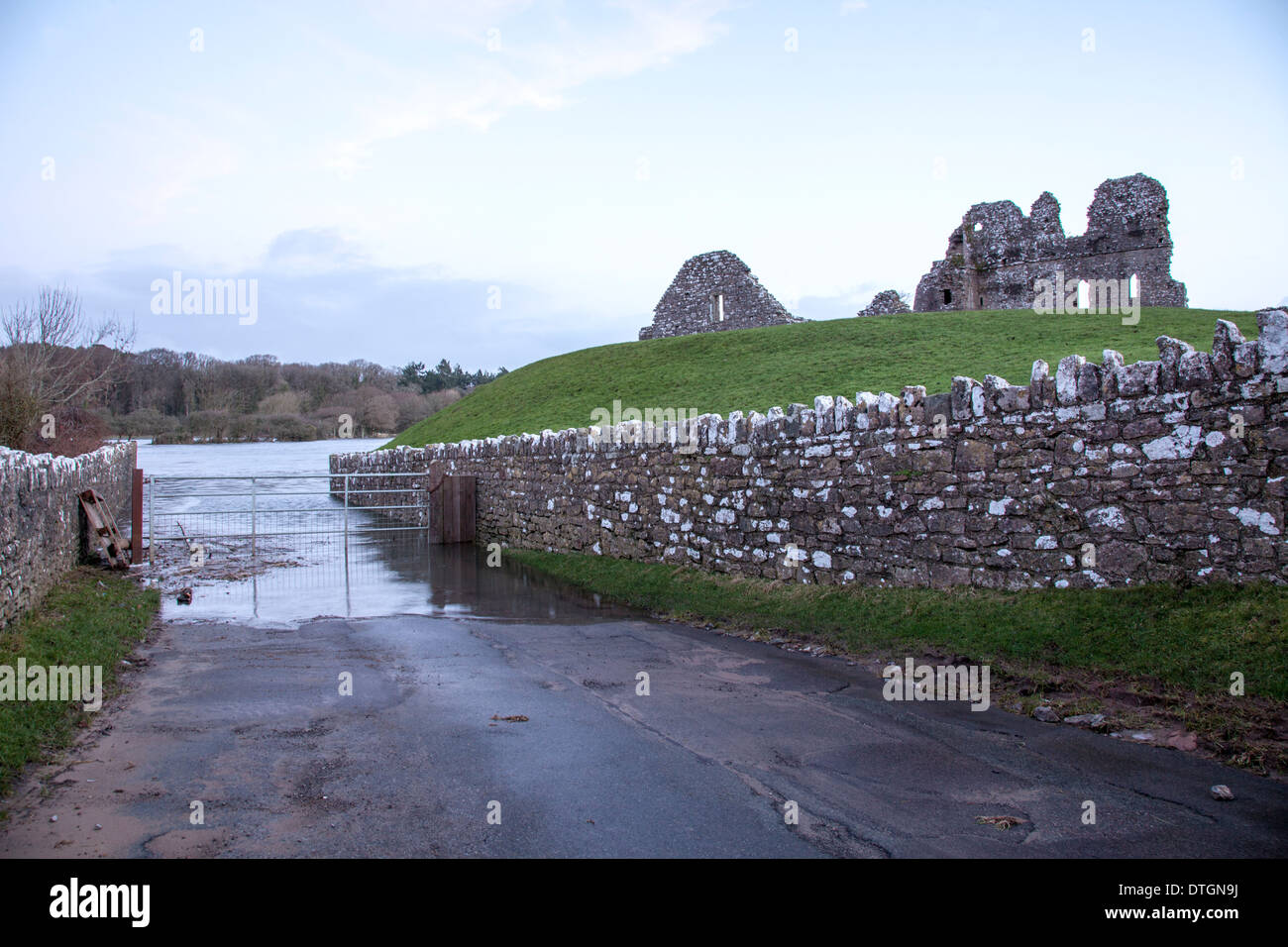 Ogmor castle hi-res stock photography and images - Alamy