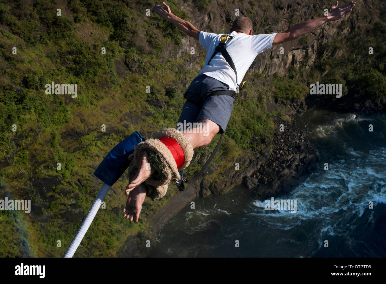 Bungee jumping off bridge in High Resolution Stock Photography and ...