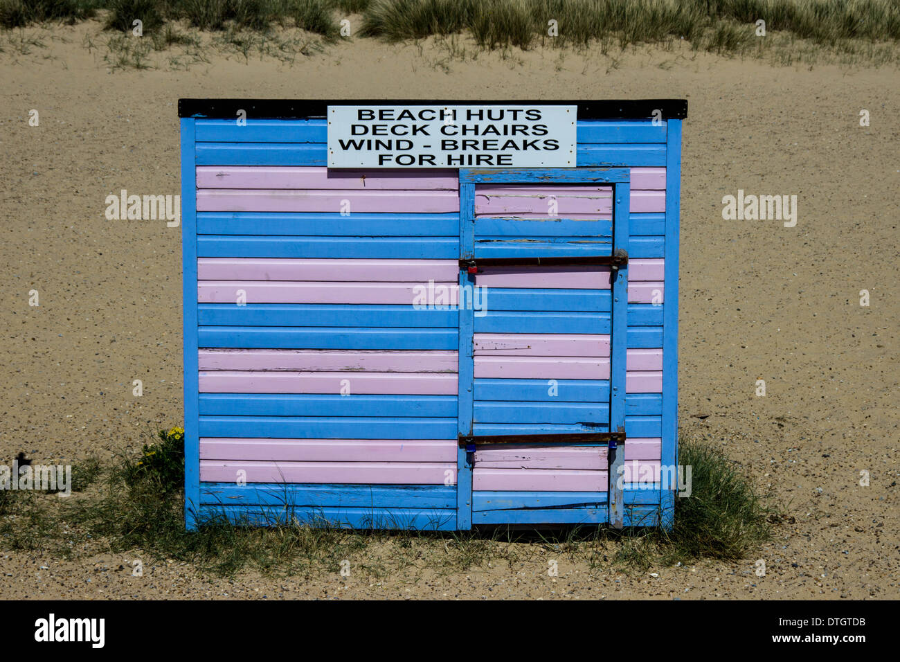 Dune wind breaks hi-res stock photography and images - Alamy