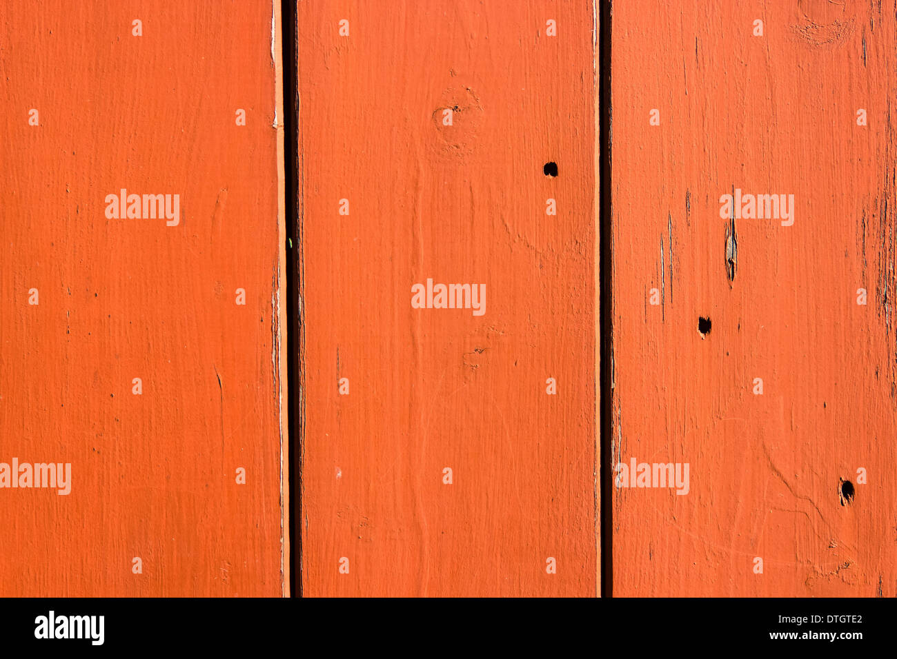Shed with red door hi-res stock photography and images - Alamy