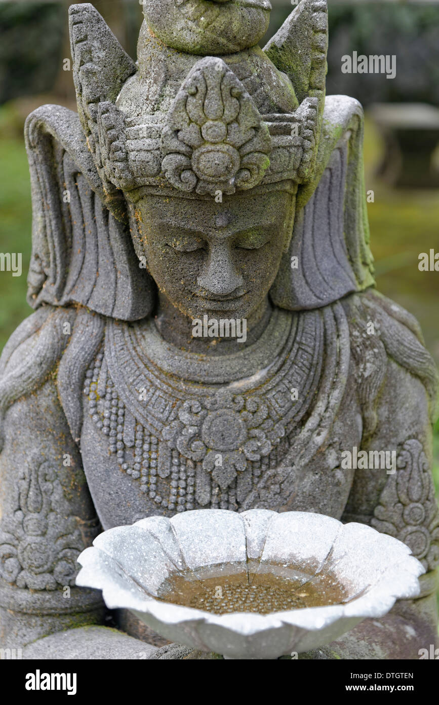 Stone buddhist statue hi-res stock photography and images - Alamy