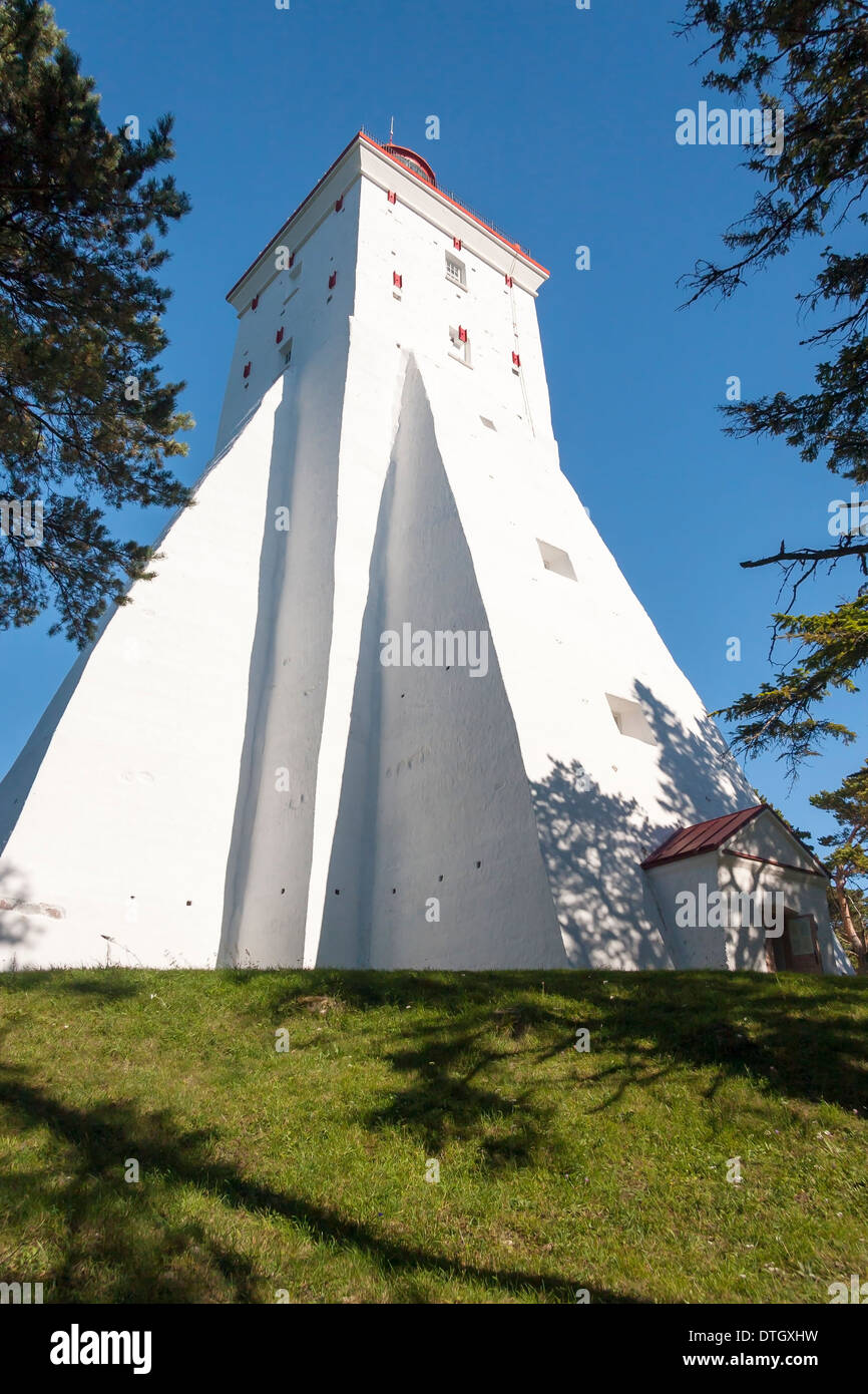 White tall tower hi-res stock photography and images - Alamy