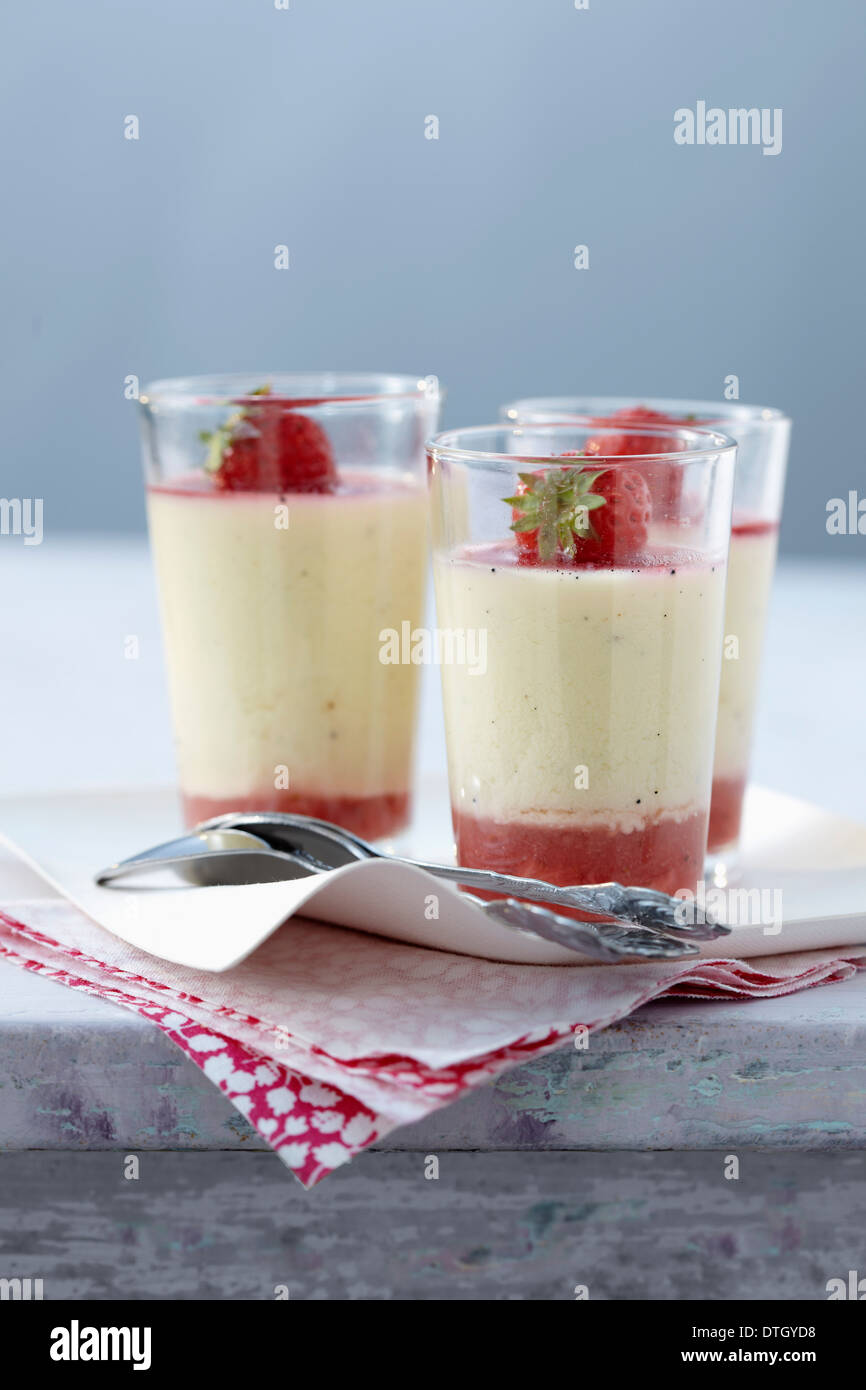 Panna cotta and strawberry Verrines Stock Photo - Alamy