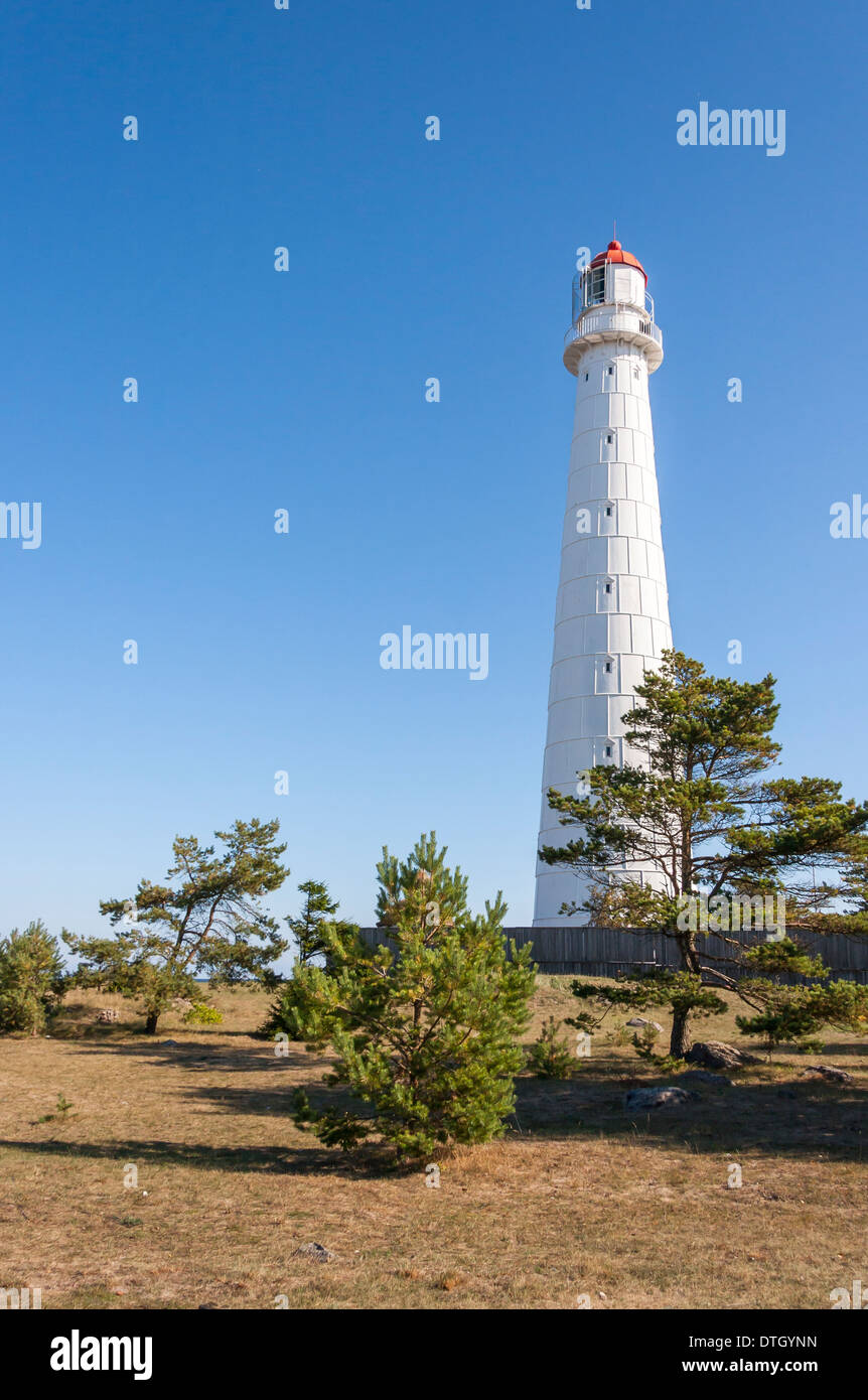 Tall white Tahkuna lighthouse in Hiiumaa, Estonia Stock Photo - Alamy