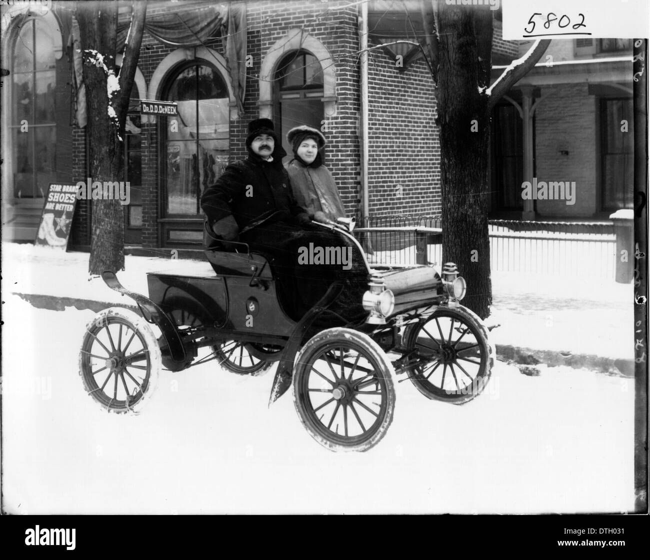1904 car Black and White Stock Photos & Images - Alamy