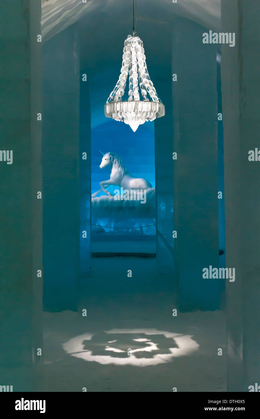 Hotel hallway ice hi-res stock photography and images - Alamy