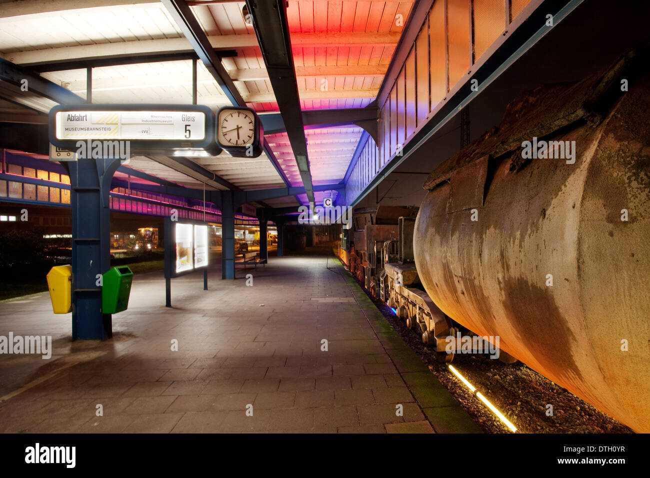 Museum platform with the disused tracks 4 and 5 of Oberhausen central ...
