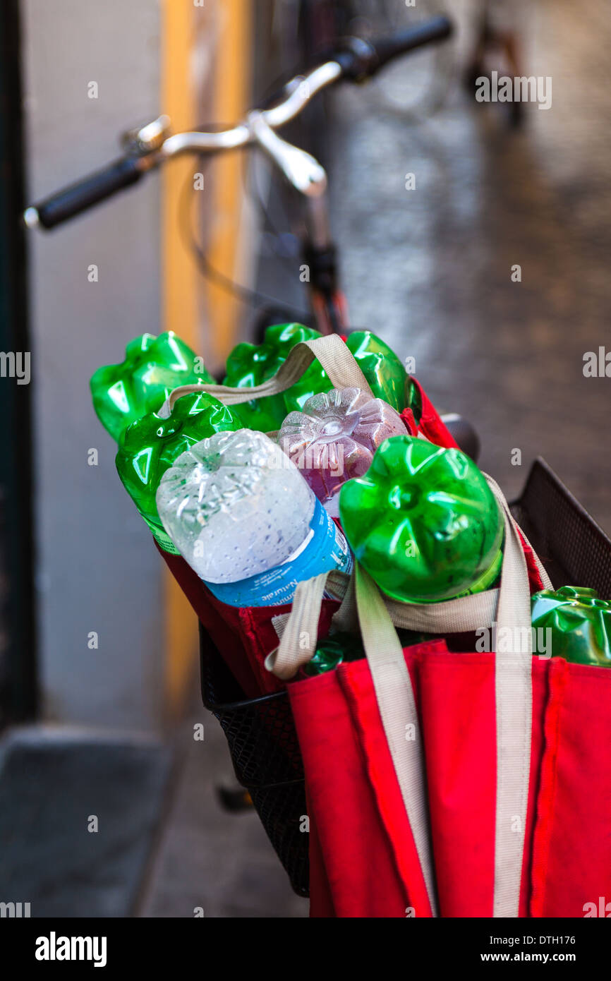 Waste disposal italy hi-res stock photography and images - Alamy