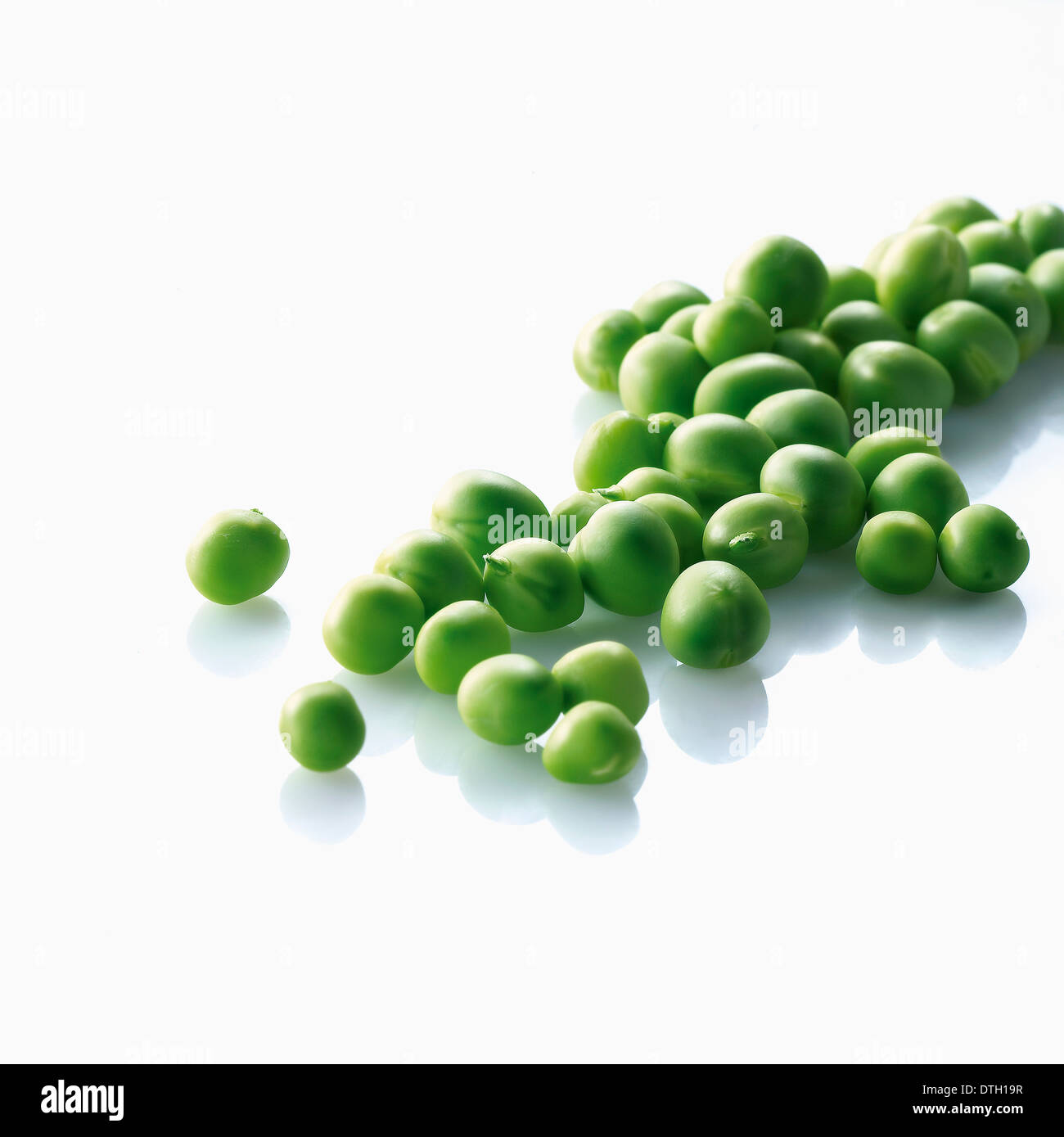 Peas cut out hi-res stock photography and images - Alamy