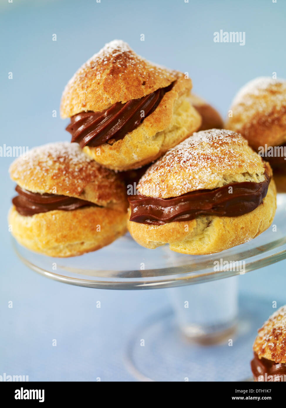 Cream puffs display hi-res stock photography and images - Alamy