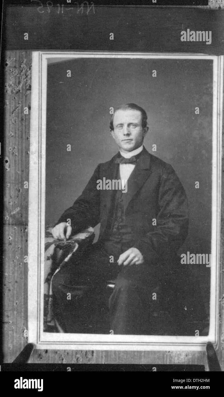 Seated man in formal attire hi-res stock photography and images - Alamy