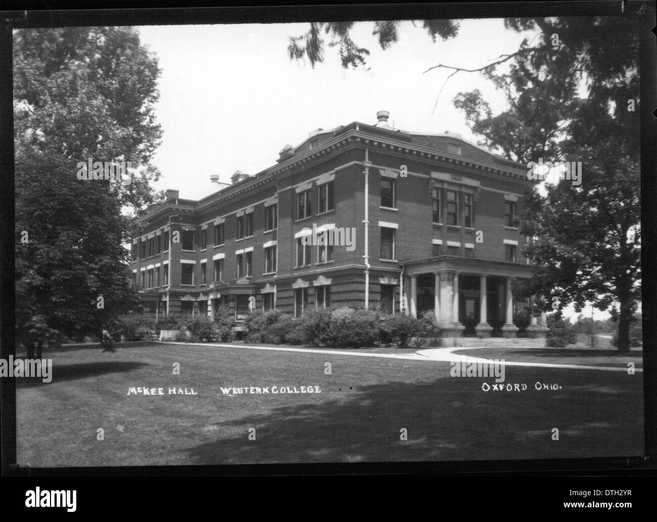 College and 1950s hi-res stock photography and images - Alamy