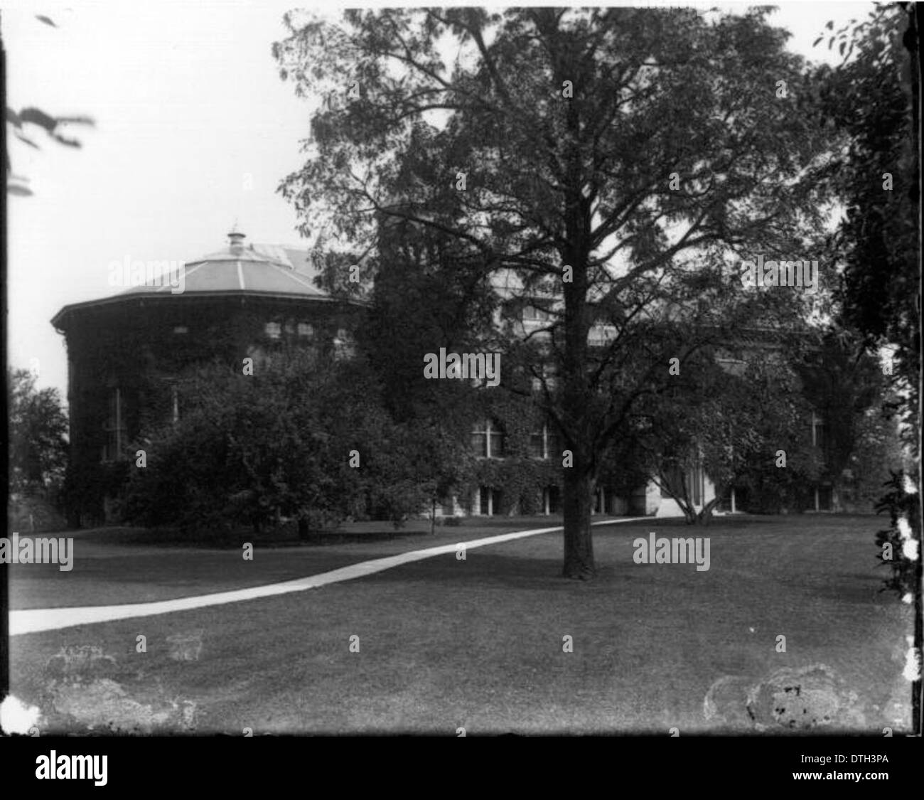 Alumnae hall hi-res stock photography and images - Alamy