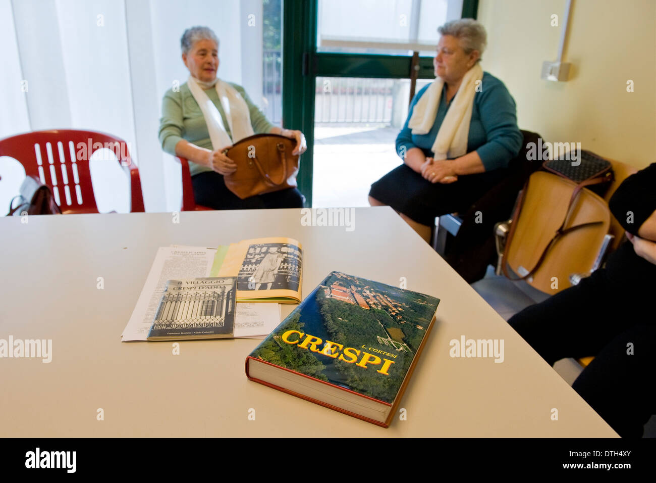 Historical workers italy hi-res stock photography and images - Alamy