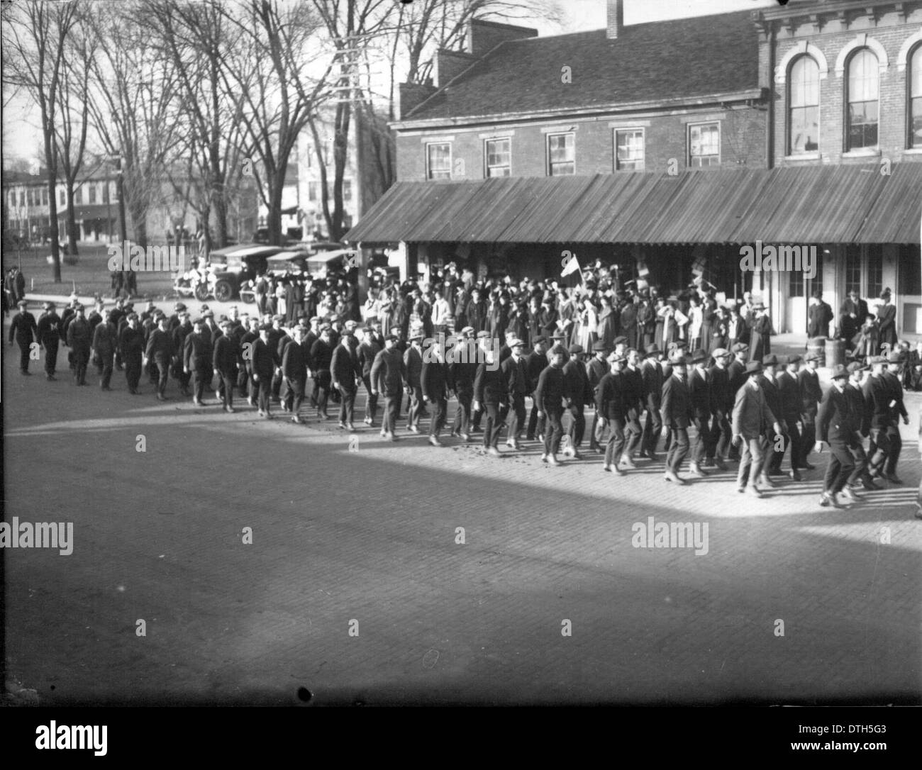 A historic photograph from the 1918 Armistice Day Parade in Oxford ...