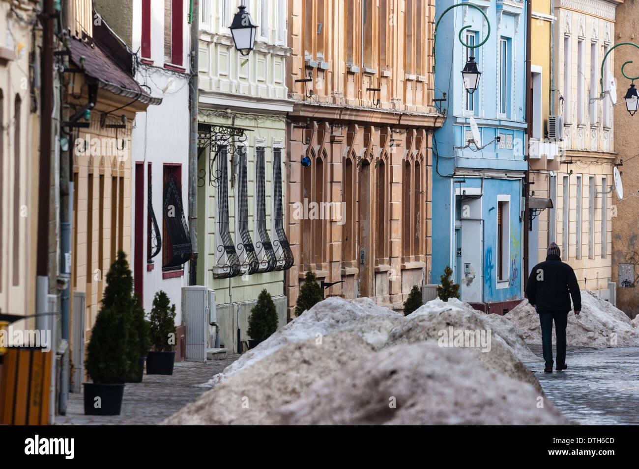Man walking on narrow hi-res stock photography and images - Alamy