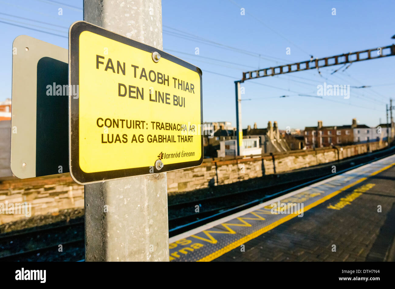 Keep behind the yellow line hi-res stock photography and images - Alamy