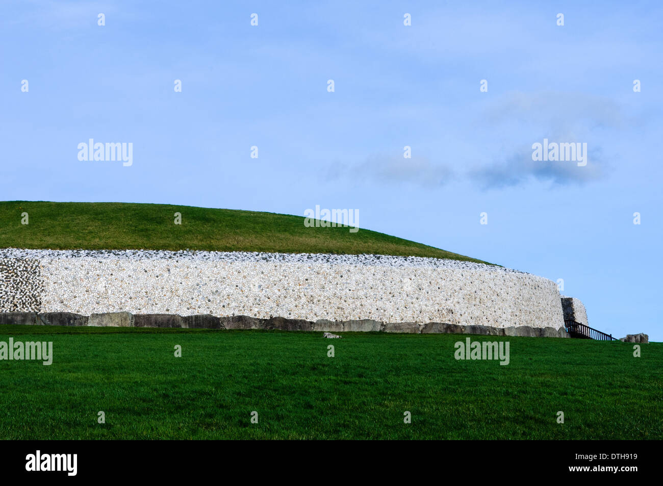 Neolithic Carvings Newgrange Ireland High Resolution Stock Photography ...