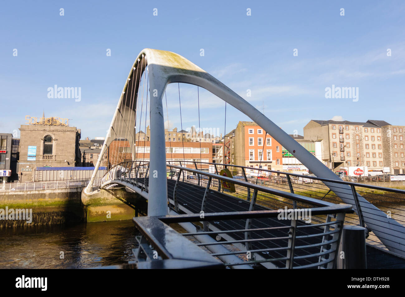 Drogheda river boyne hi-res stock photography and images - Alamy
