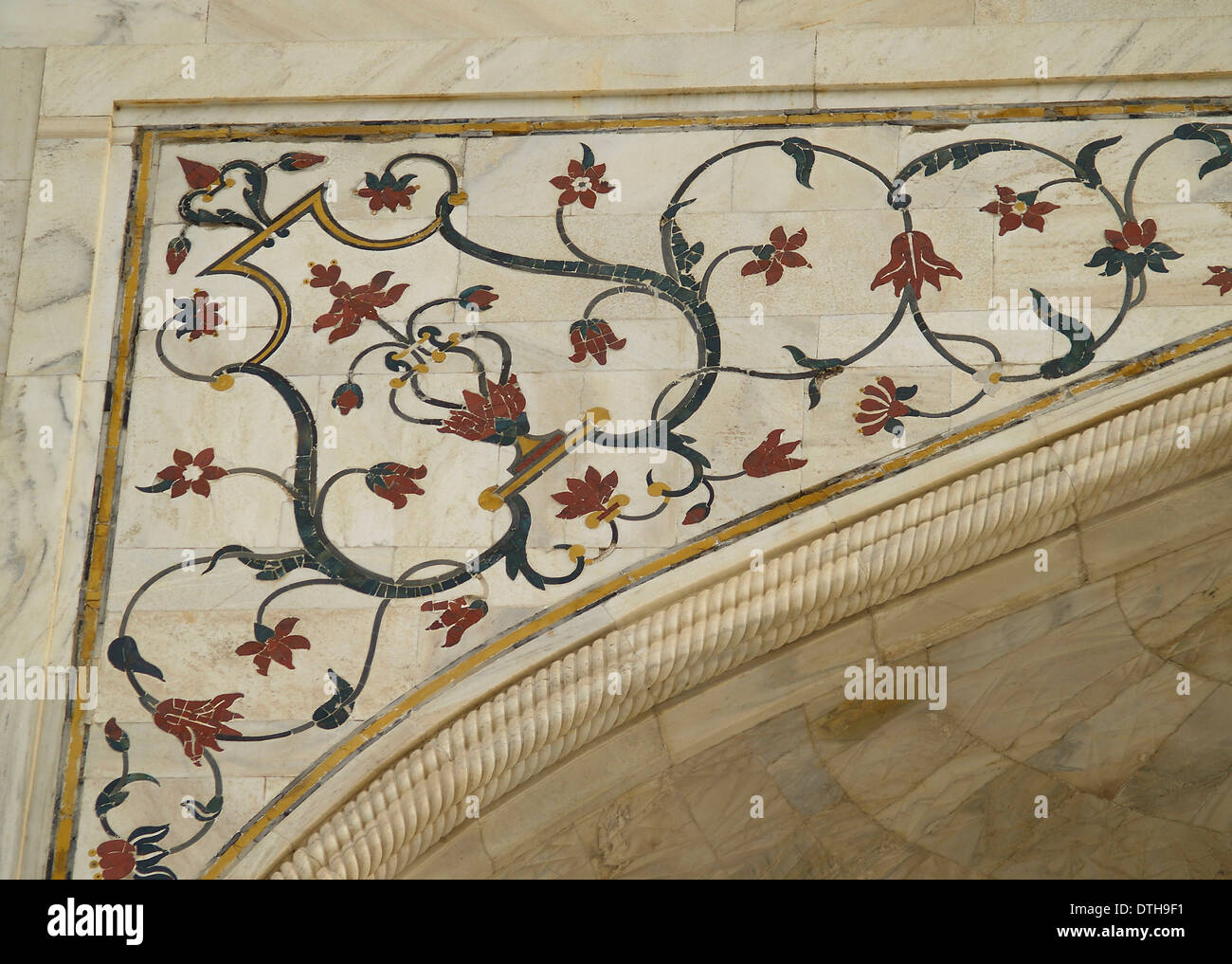 Taj mahal inscriptions hi-res stock photography and images - Alamy