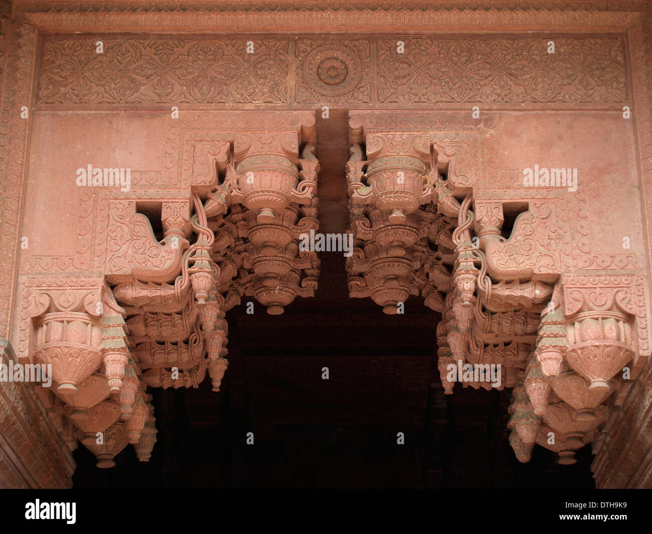 Decorated arches of the Red Fort,Agra,India Stock Photo - Alamy